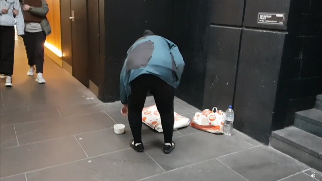 Pengemis Asal China Beroperasi di Melbourne, Walikota Nyaris Tak ...