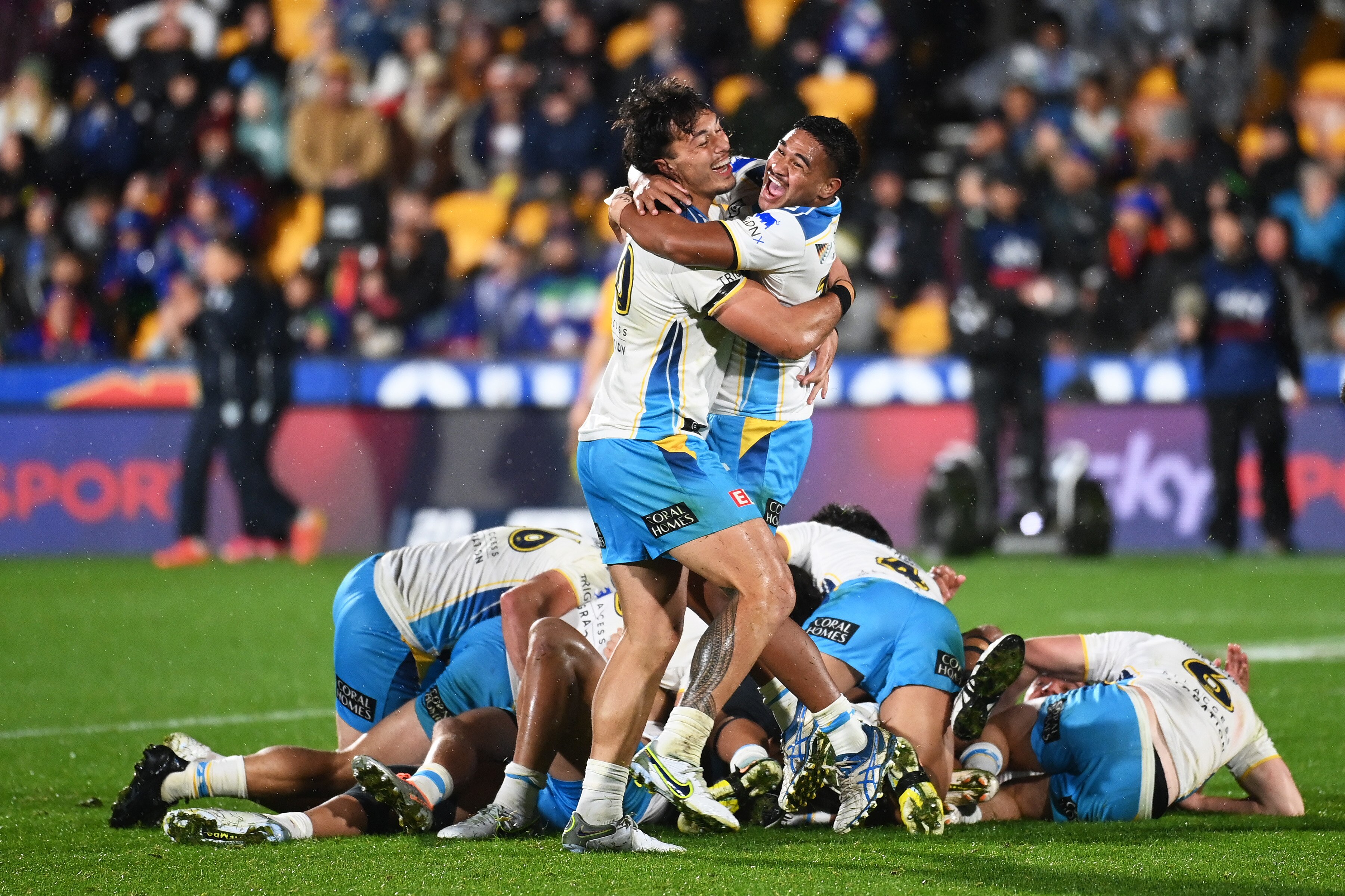 North Queensland hammers Penrith 38-8 on NRL finals eve, Brisbane ...