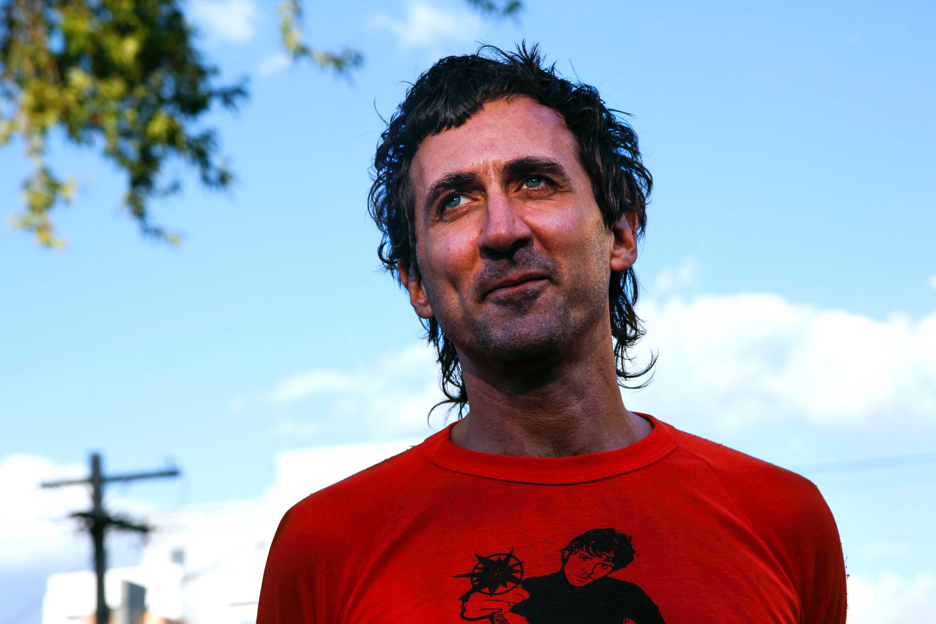 Gareth Liddiard hits the road with Strange Tourist - ABC listen