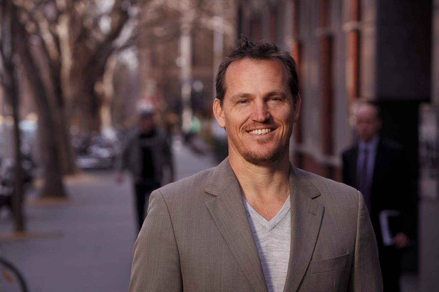 Dozens of Australians lose money through Jamie McIntyre's 21st Century ...