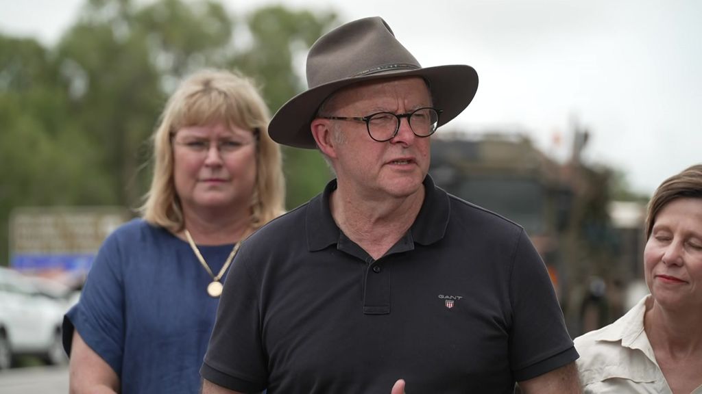 Disgraced financial advisor Kris Ridgway faces 15 years jail if found ...