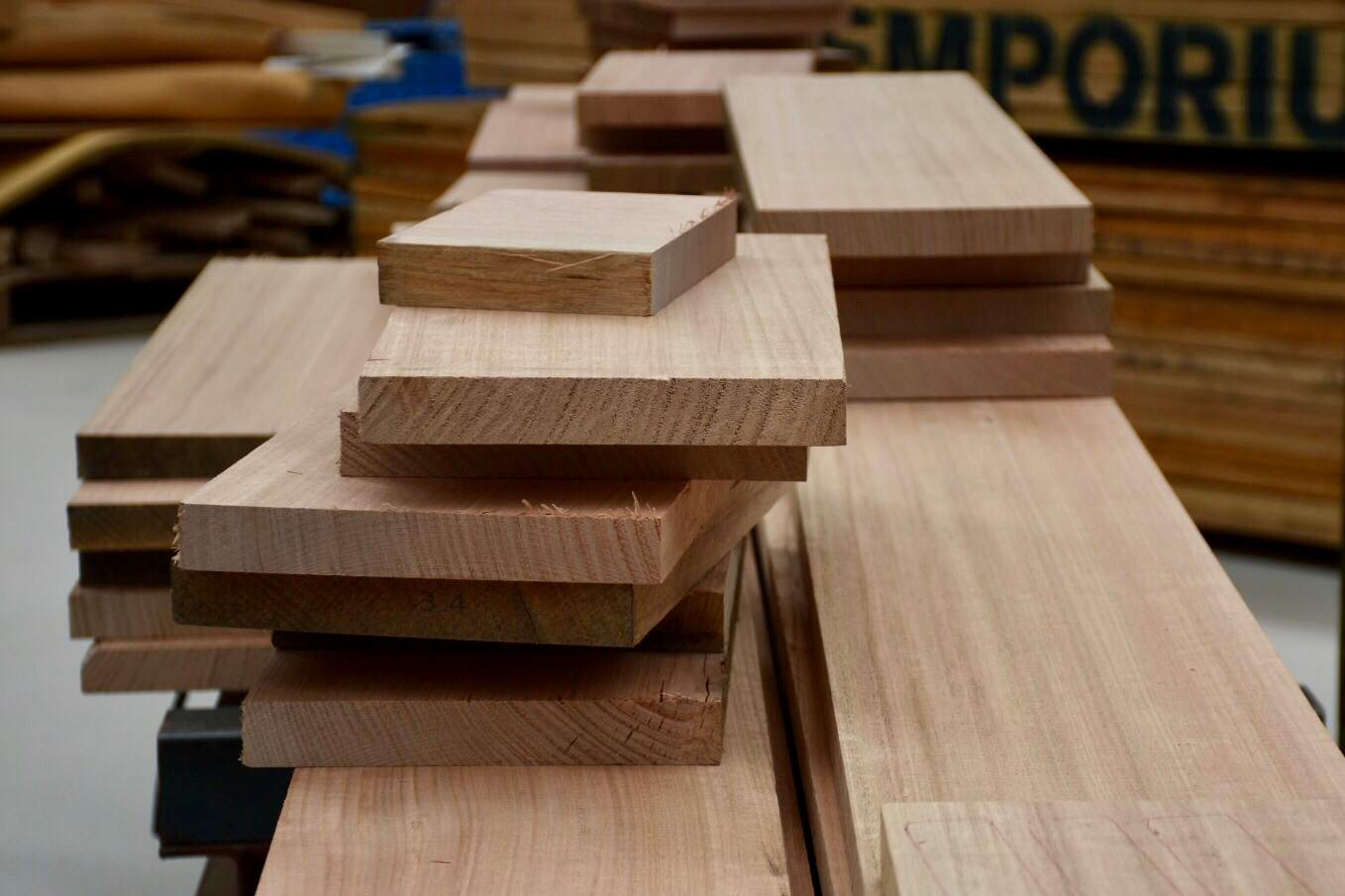 Victorian native timber industry faces fresh crisis as cuts to supply ...