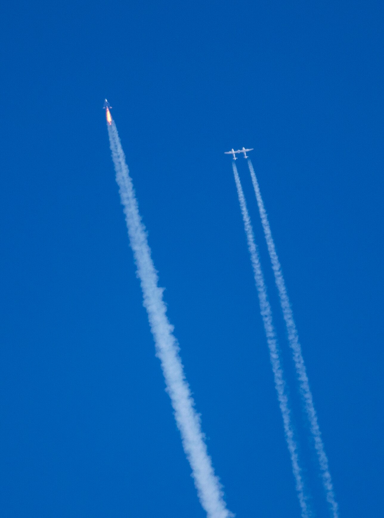 Virgin Galactic flies first tourists to edge of space, Russia takes off ...