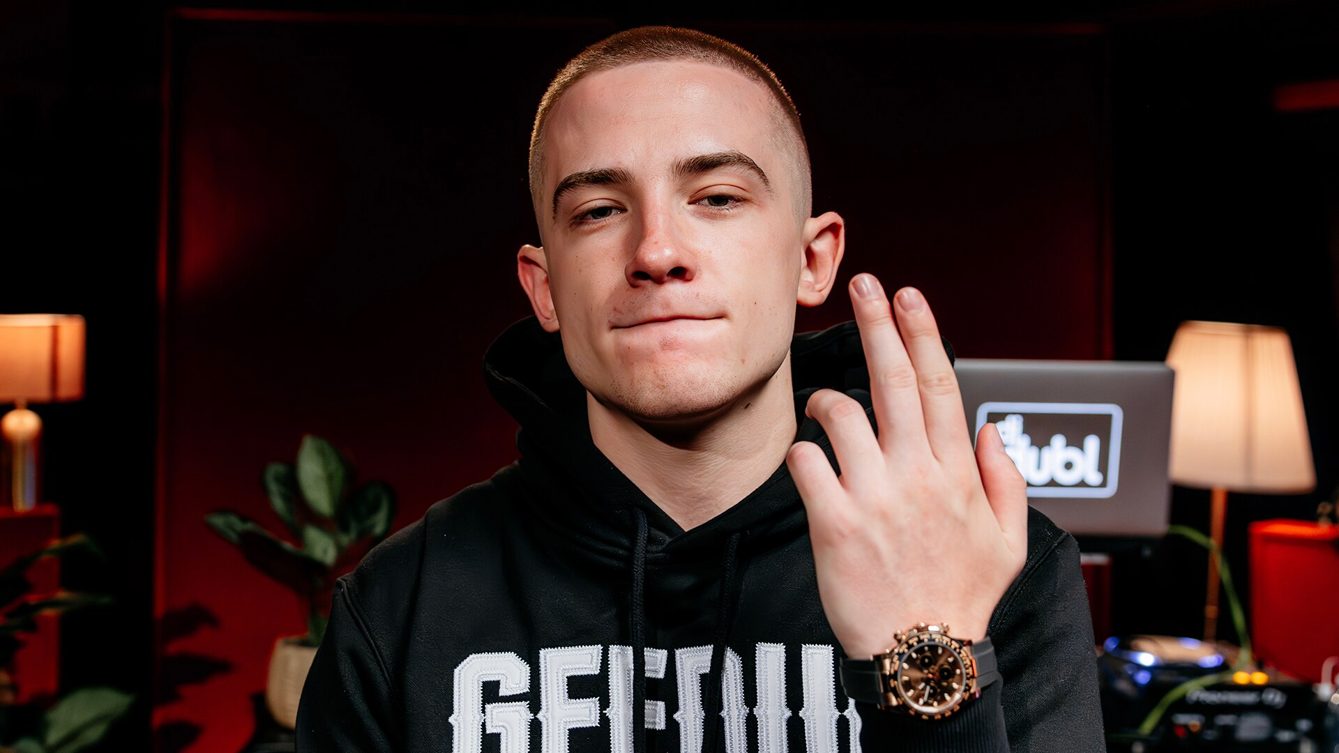 ArrDee - 'Home For My Heart' (live for Like A Version) - triple j