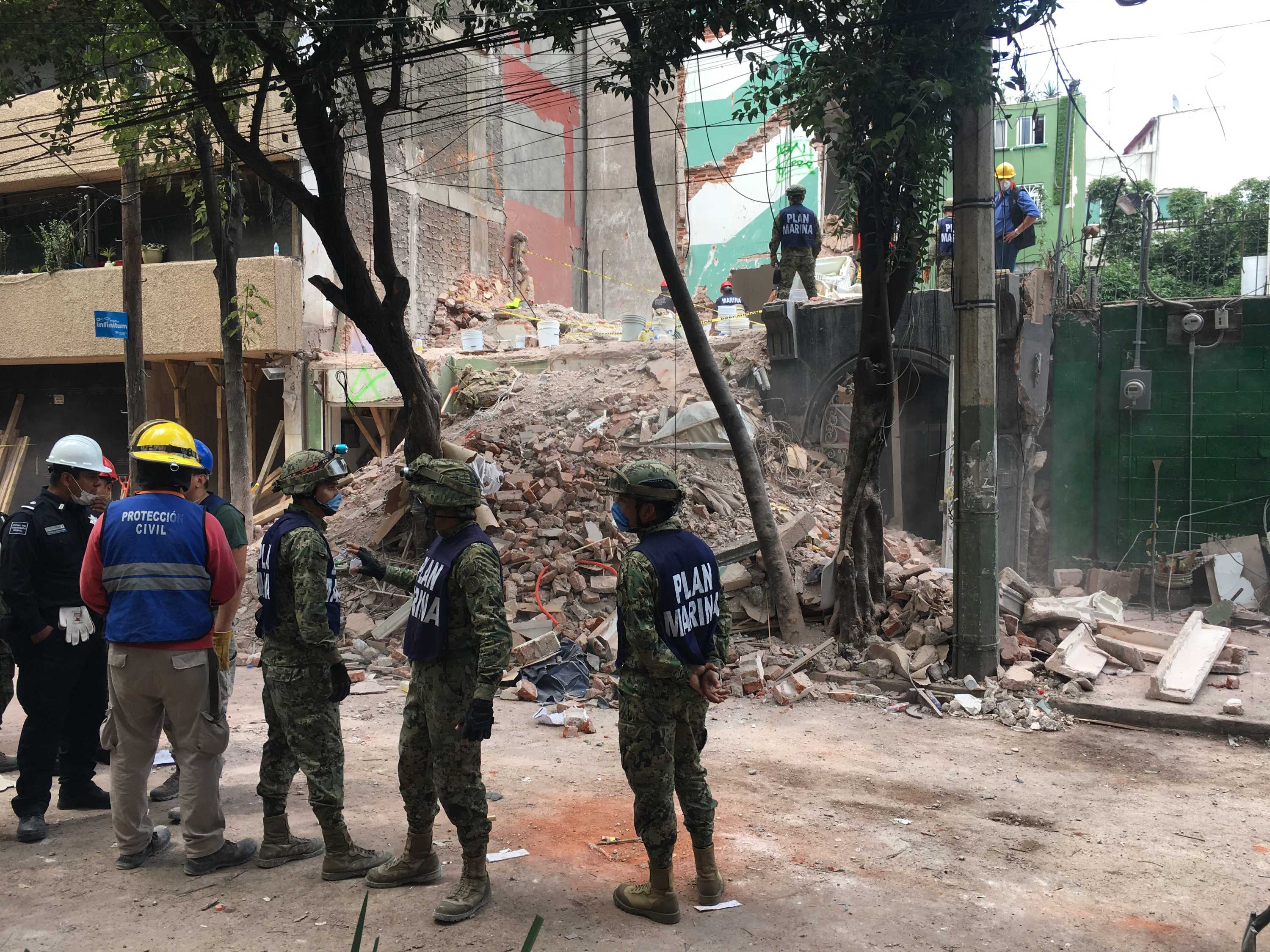 'Faith can move mountains': The search for survivors after the Mexico ...