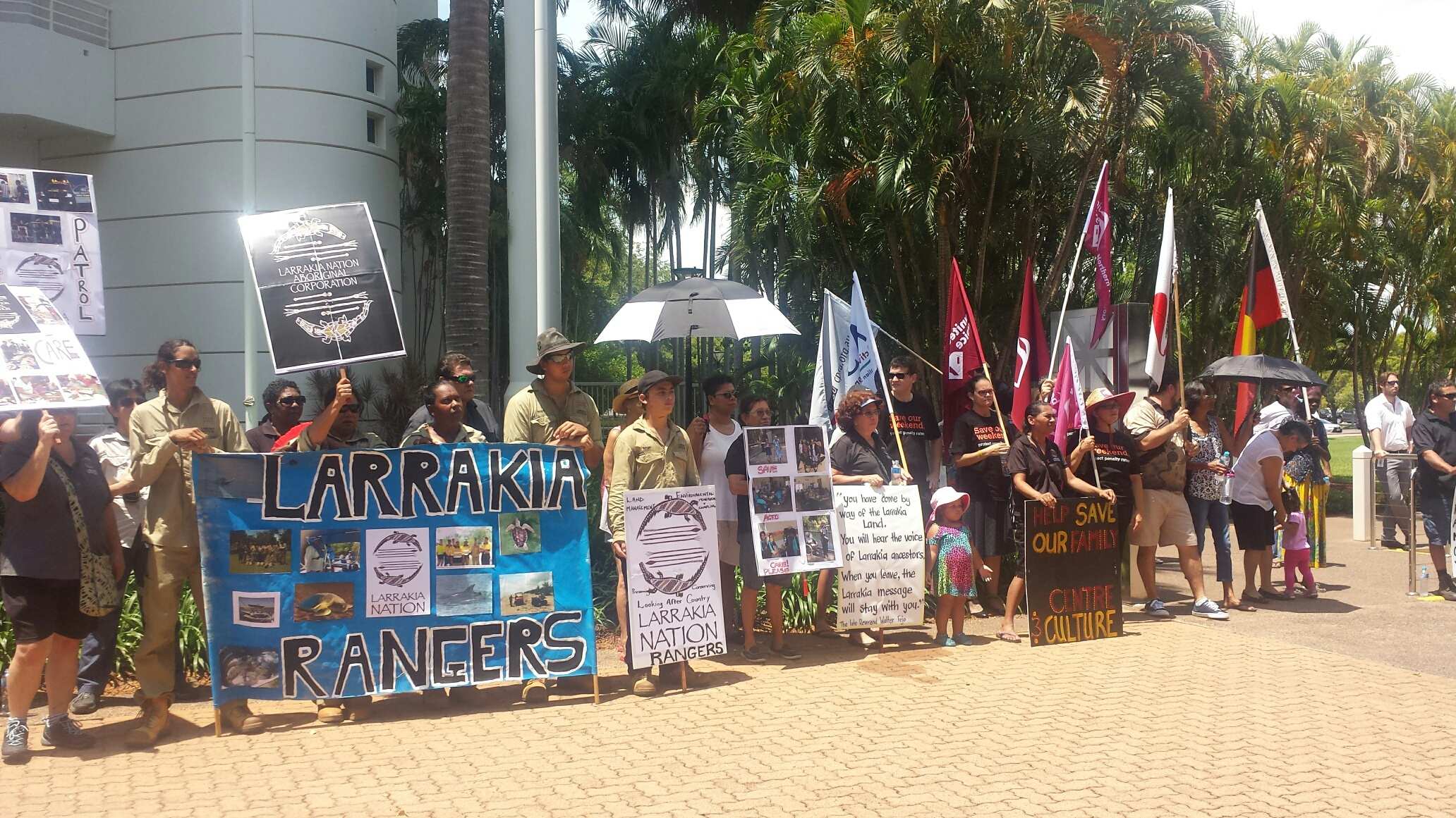 Larrakia Nation calls for government support to rescue services - ABC News