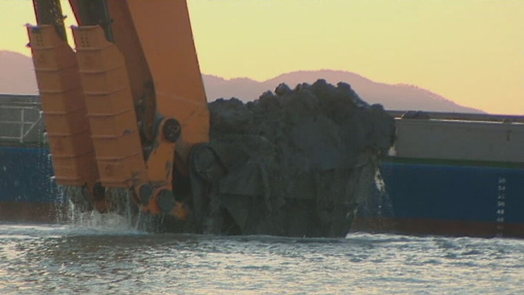 UNESCO issues dire warning over dredge spoil dumping on Barrier Reef ...