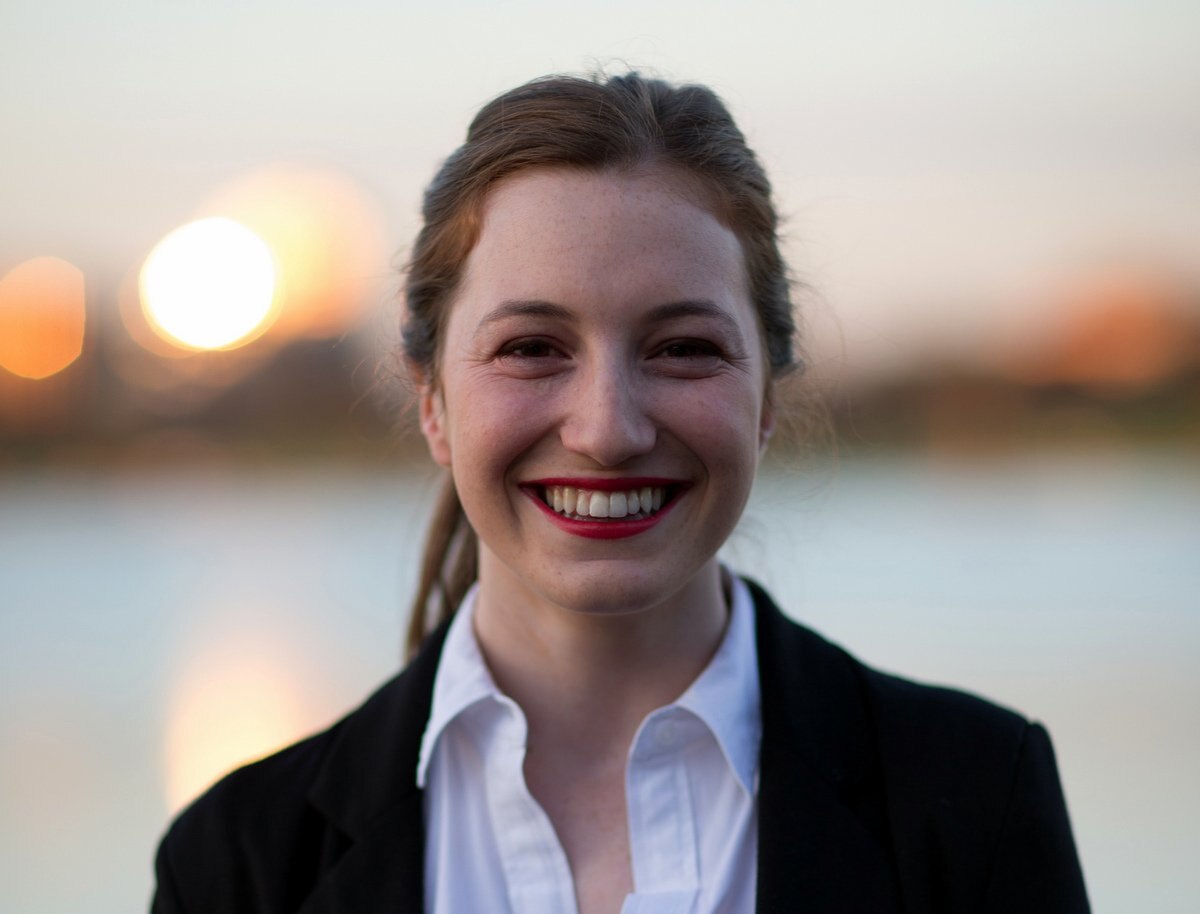 First families pour a wine in the sand - ABC Radio National