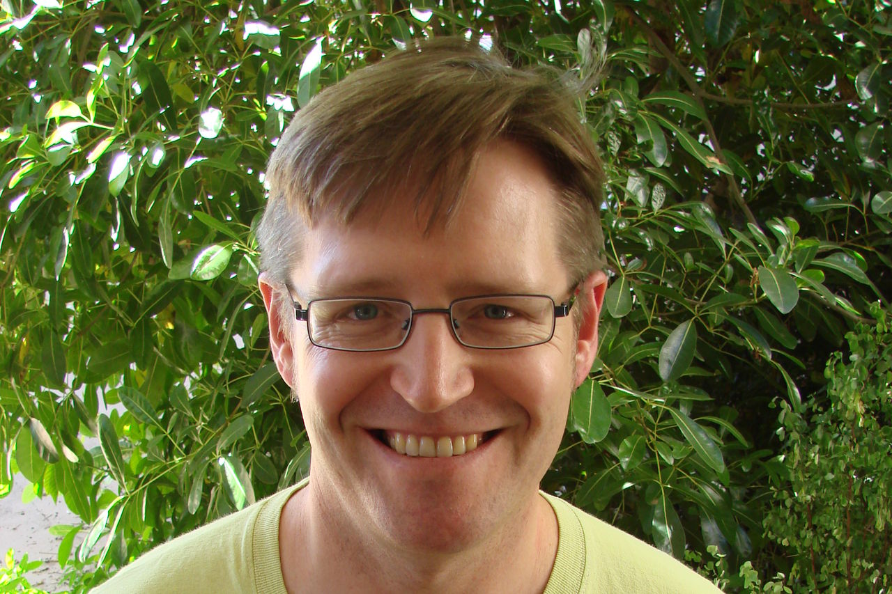South African doctor makes Cloncurry home - ABC News