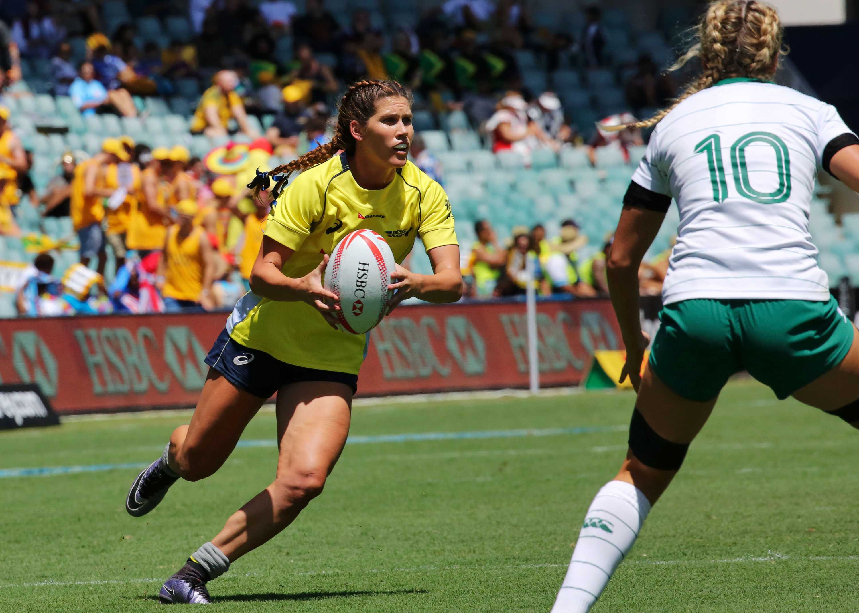 Women's Super W rugby union competition to start without pay for ...