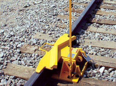 Tasmania's train derailment clean up begins, mayor grateful no lives ...