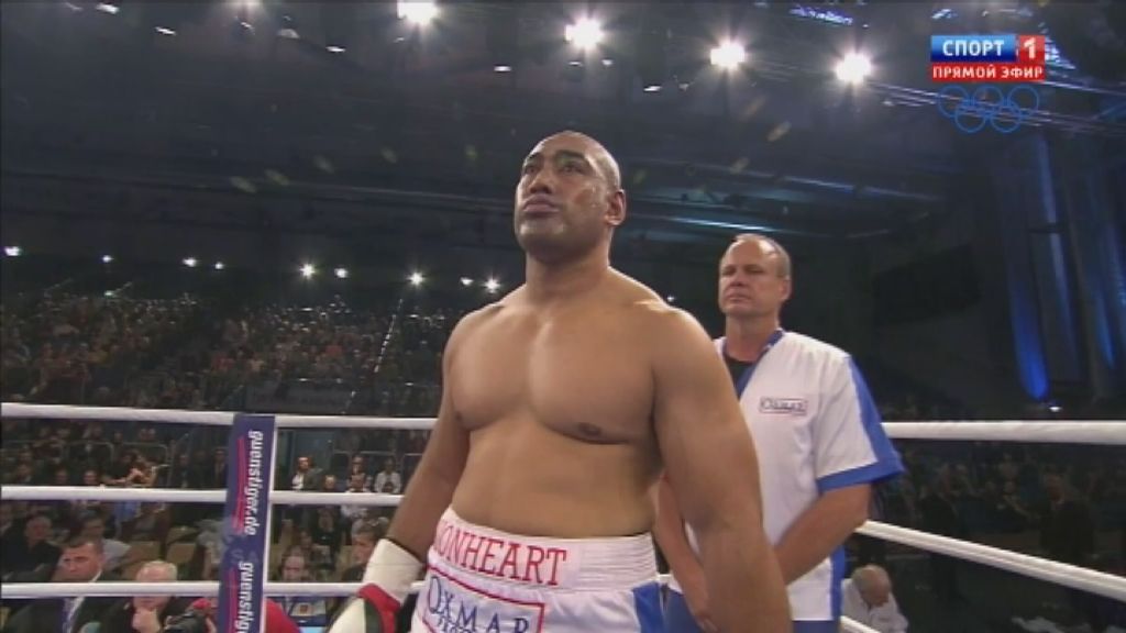 Boxer on brink of history - ABC News