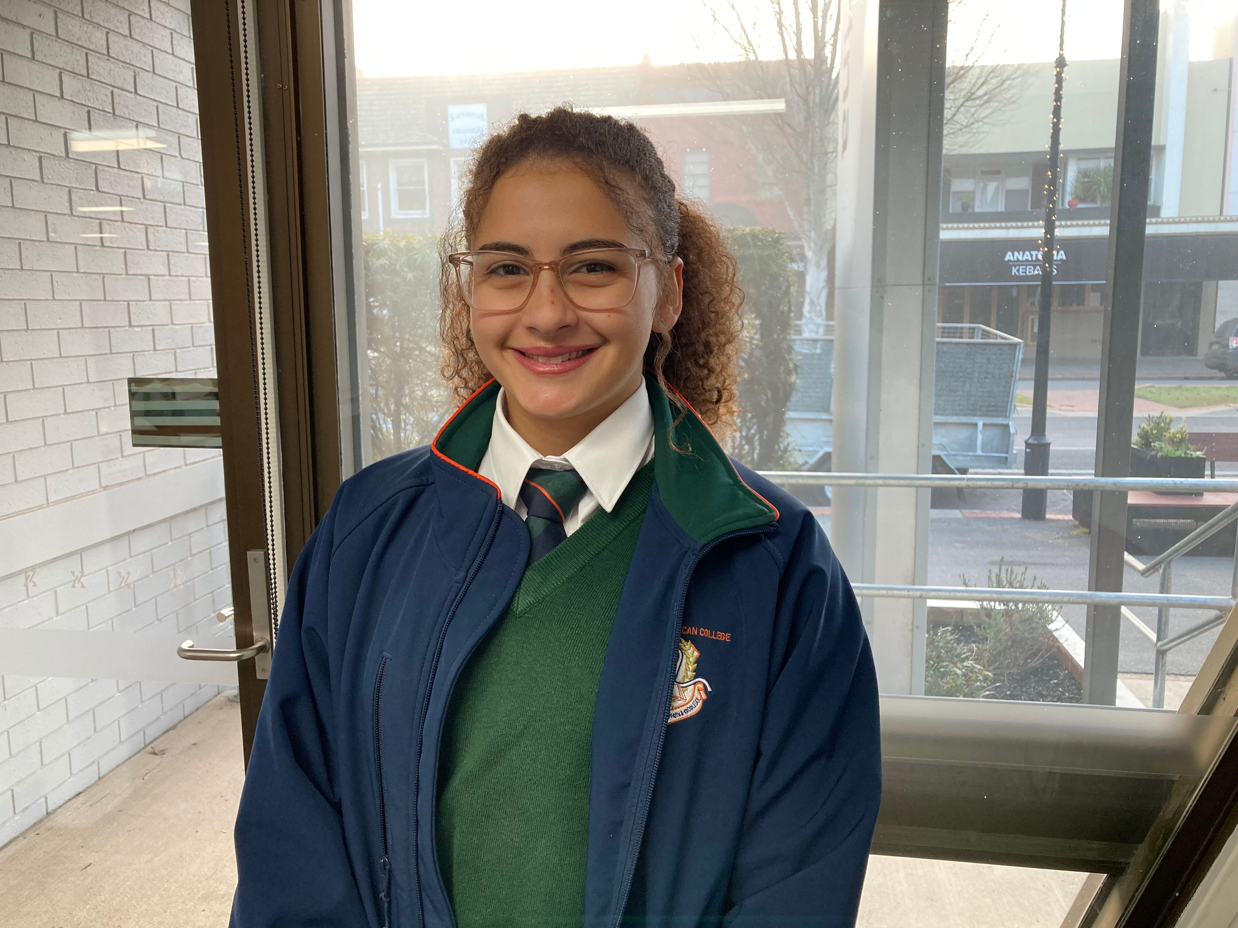 Henty Public's garden feeds their school community - ABC Riverina