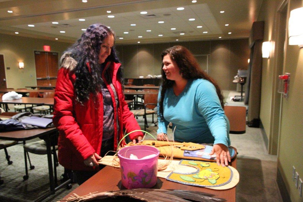 Native American students explore Aboriginal cultures with Sydney's Eora ...