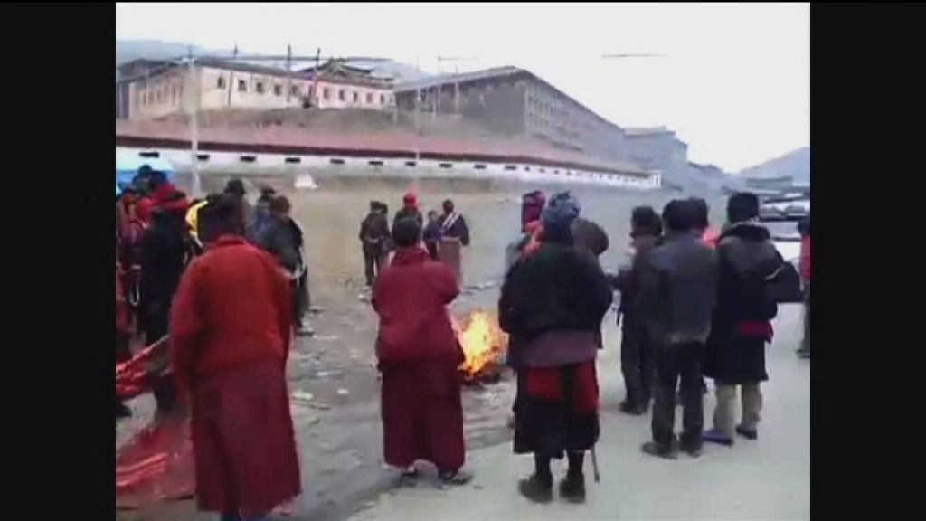 100th monk self-immolates in Kathmandu restaurant - ABC News