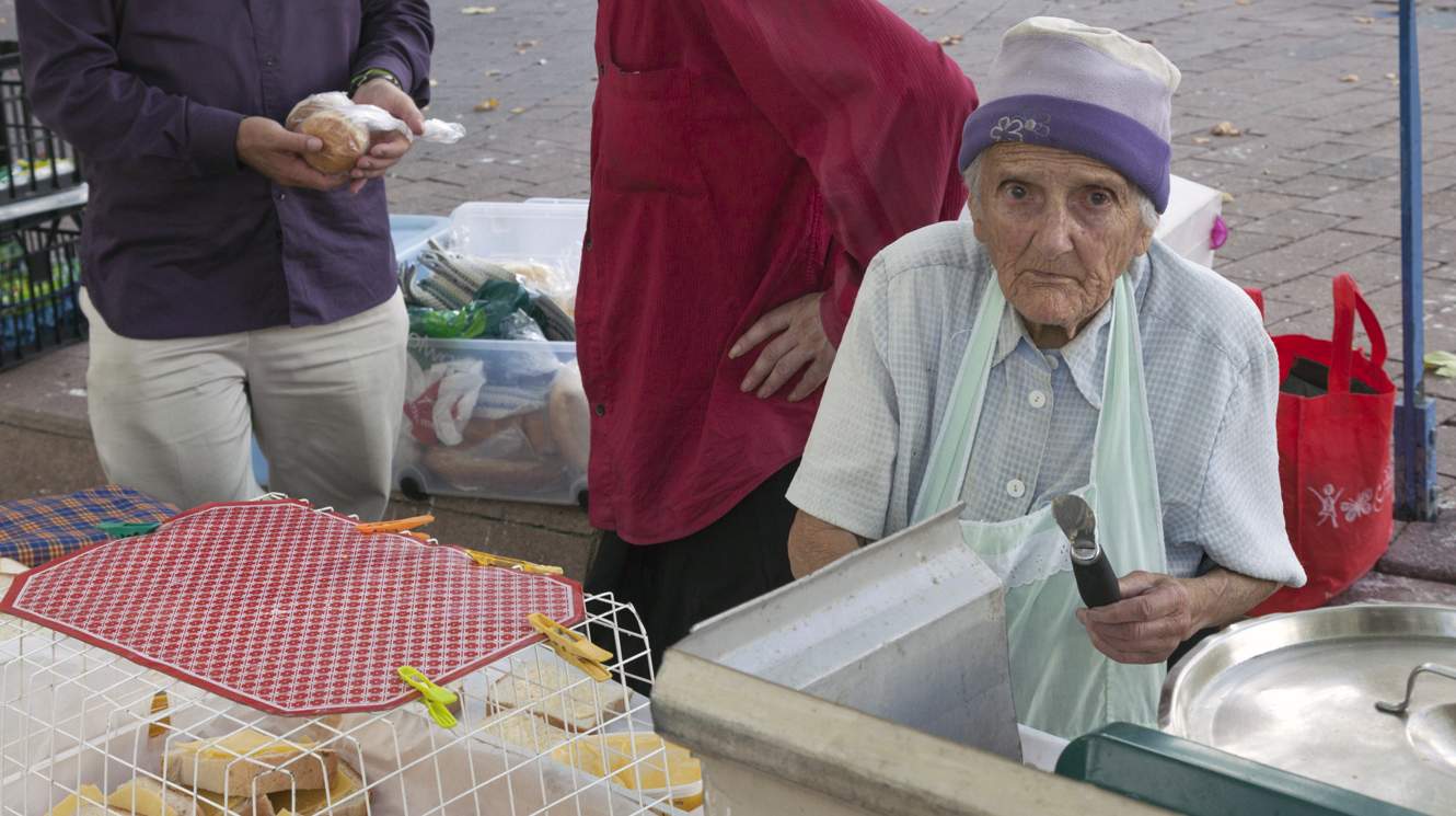 Canberra's 'soup kitchen lady' Stasia Dabrowski still serving the needy ...