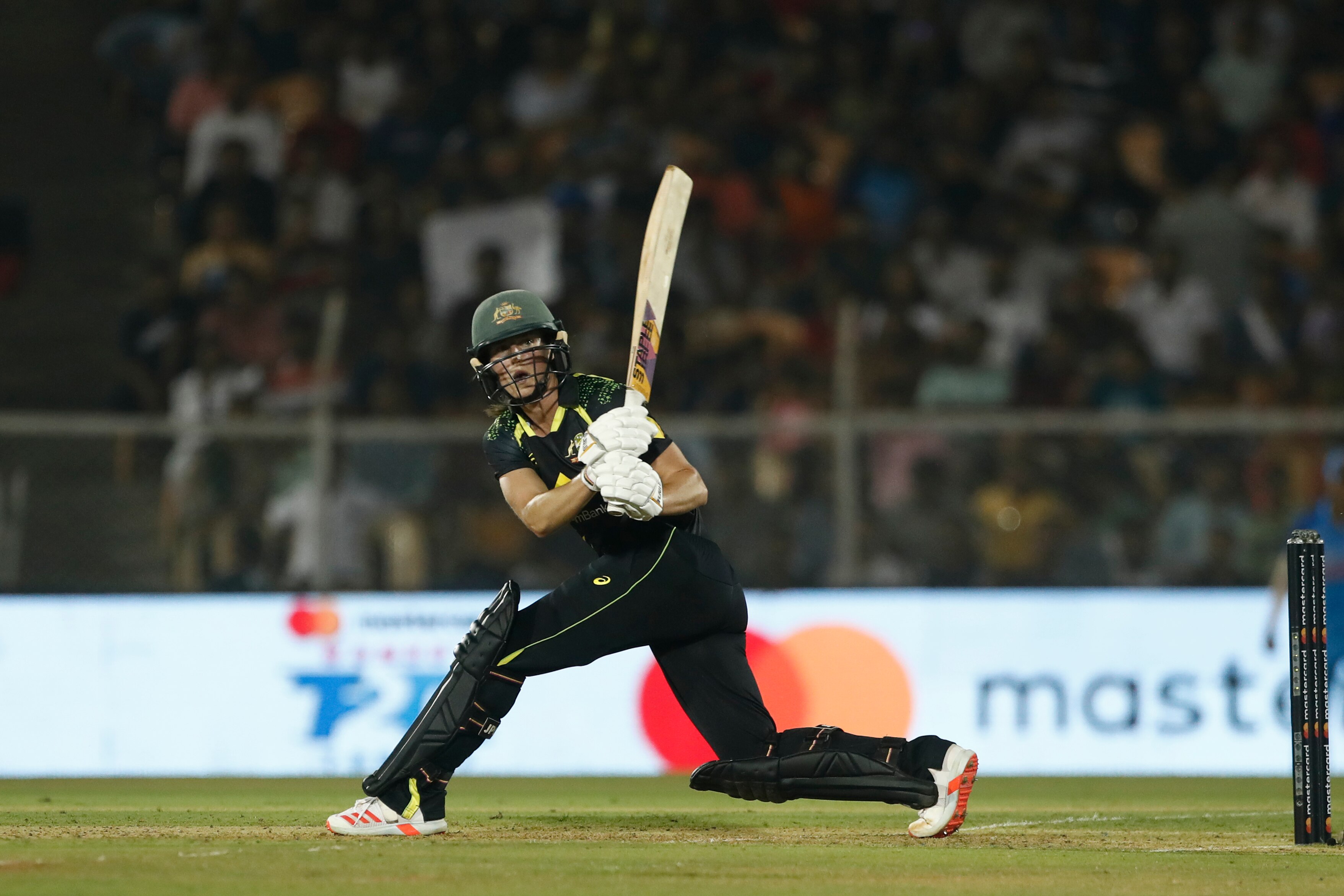 Another scintillating Ellyse Perry knock guides Australia to series ...