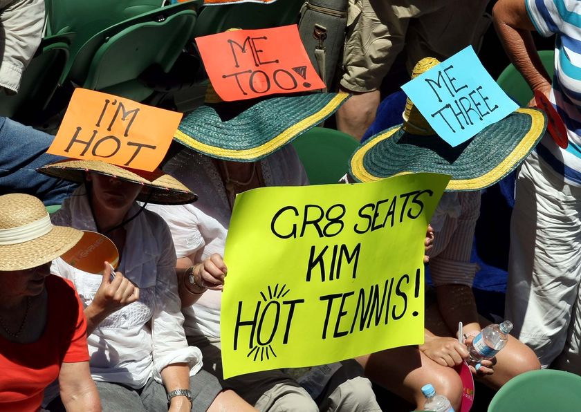 Open organisers close the roof for semi-finals - ABC News