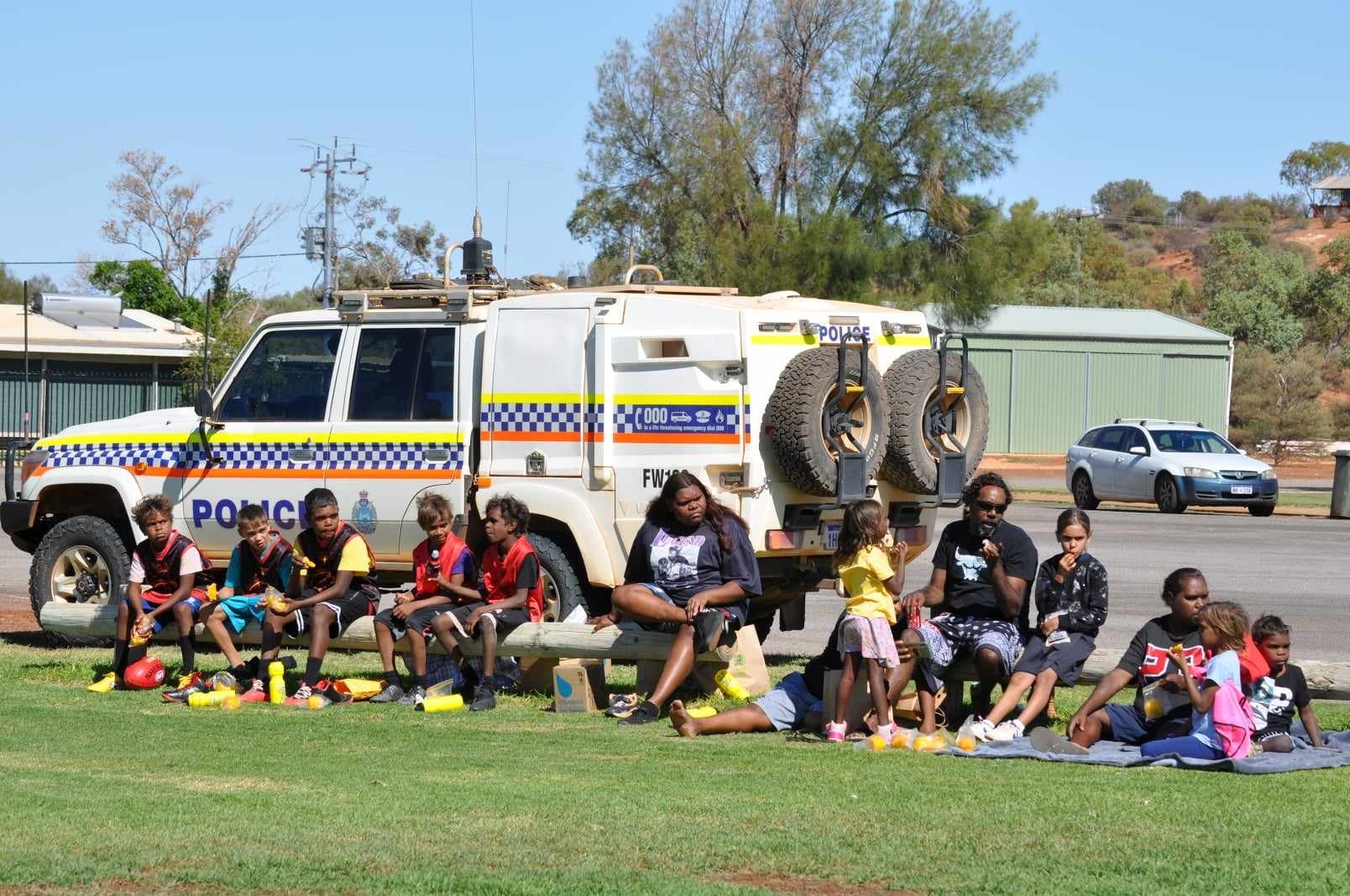 Burringurrah remote community travels 600km to give 'footy mad' kids ...