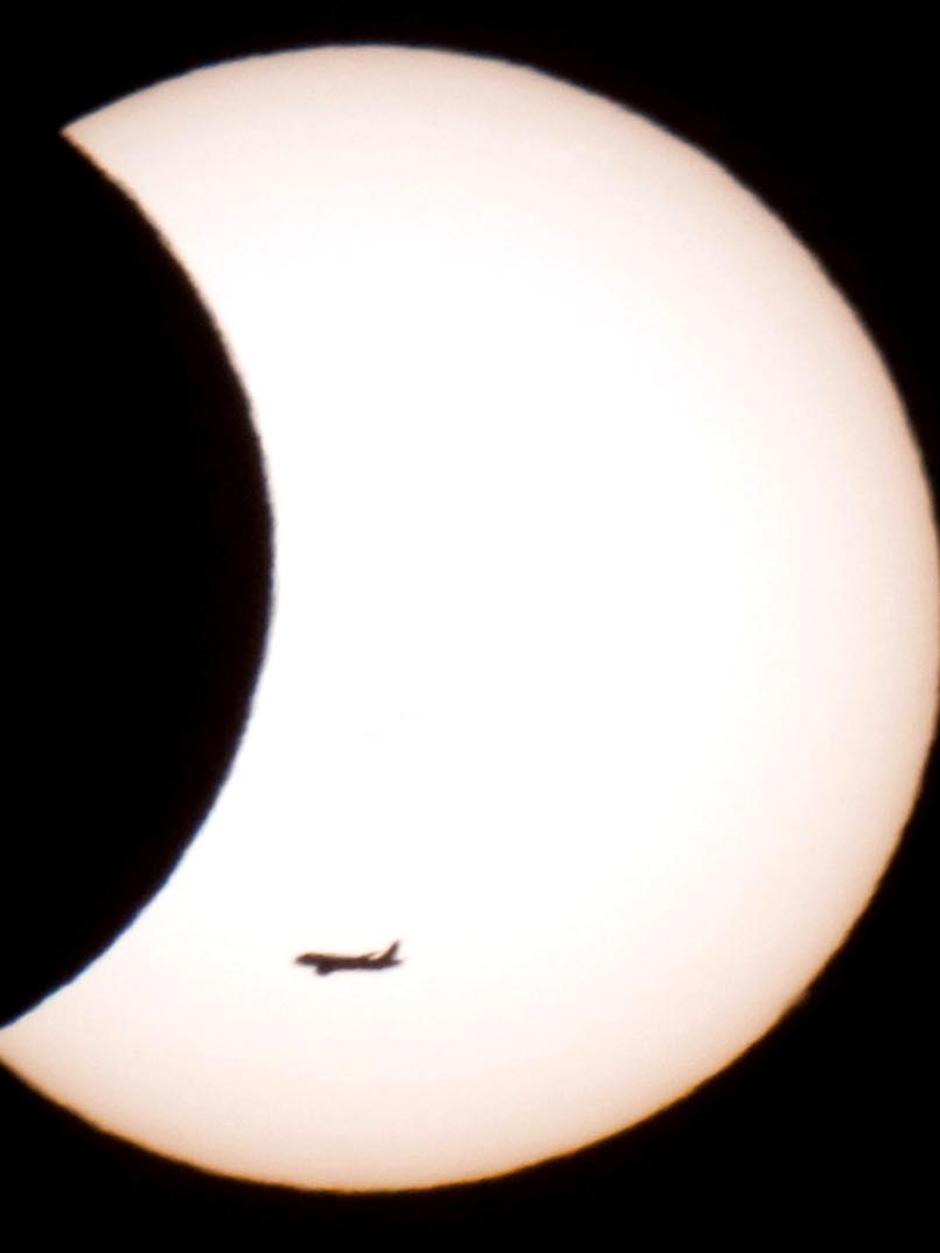 Footy calling the eclipse spoof - ABC listen