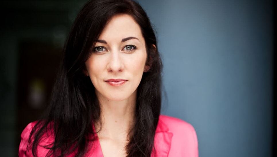 Veronica's personal guilt leads to fashion exposé - ABC listen