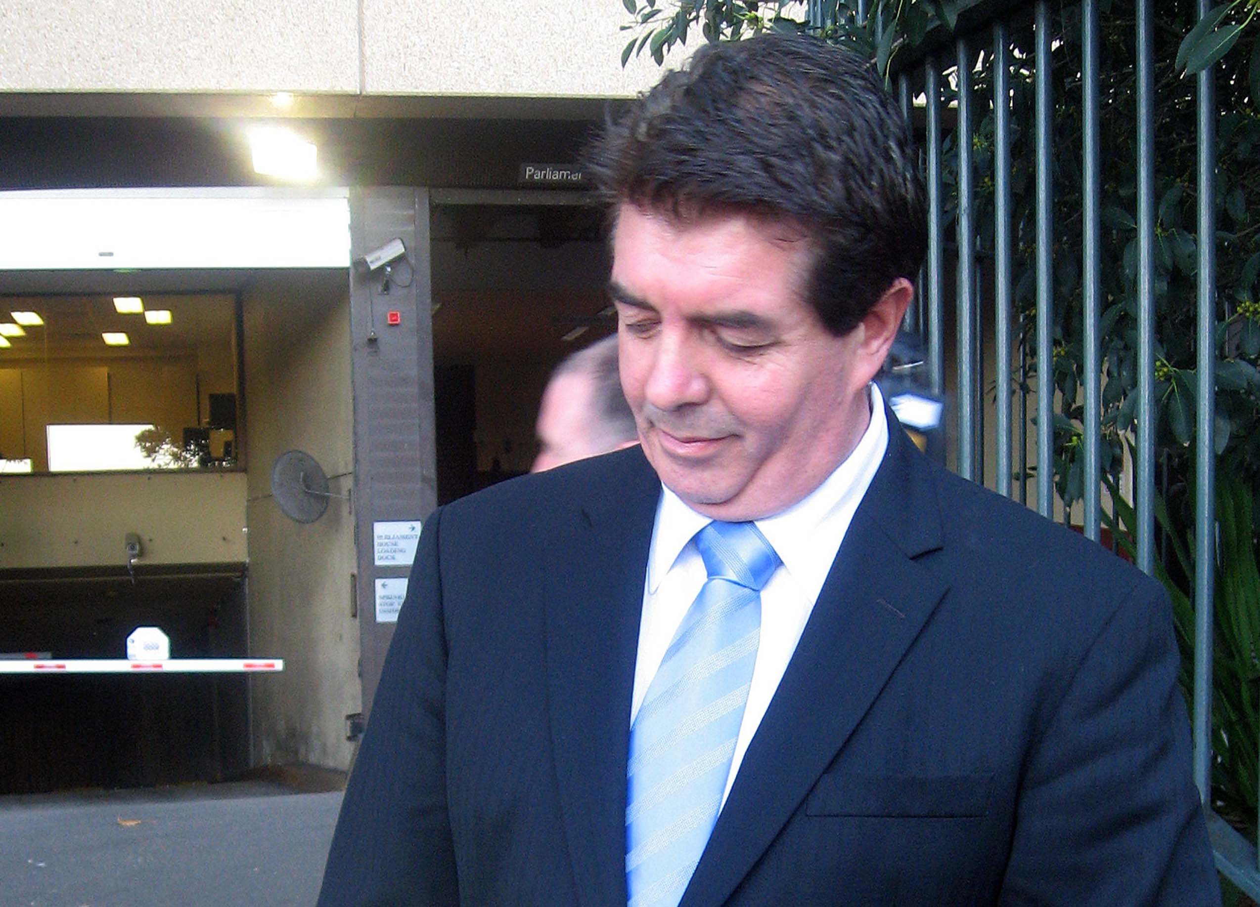 NSW Premier Gladys Berejiklian stands by Ray Williams over claims of ...
