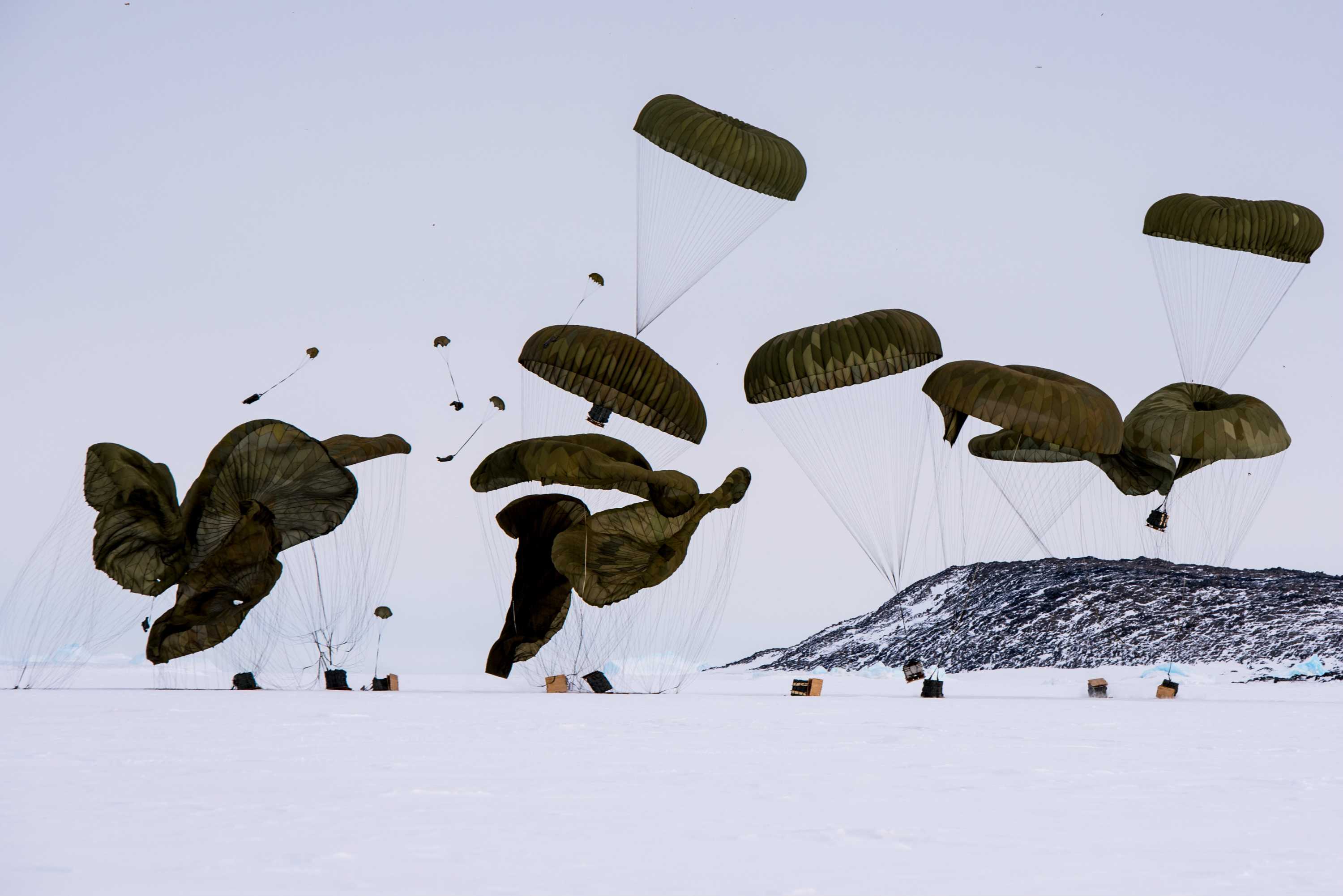 Breakthrough Antarctic flight brings Australia's remote bases closer to ...