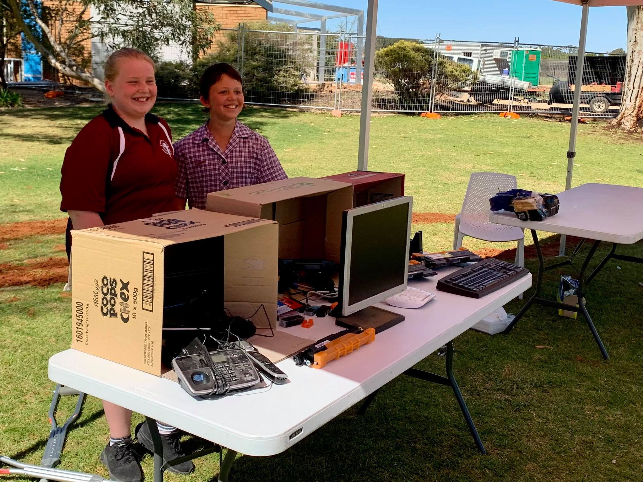 School students in SA's Riverland offer free snags in e-waste exchange ...