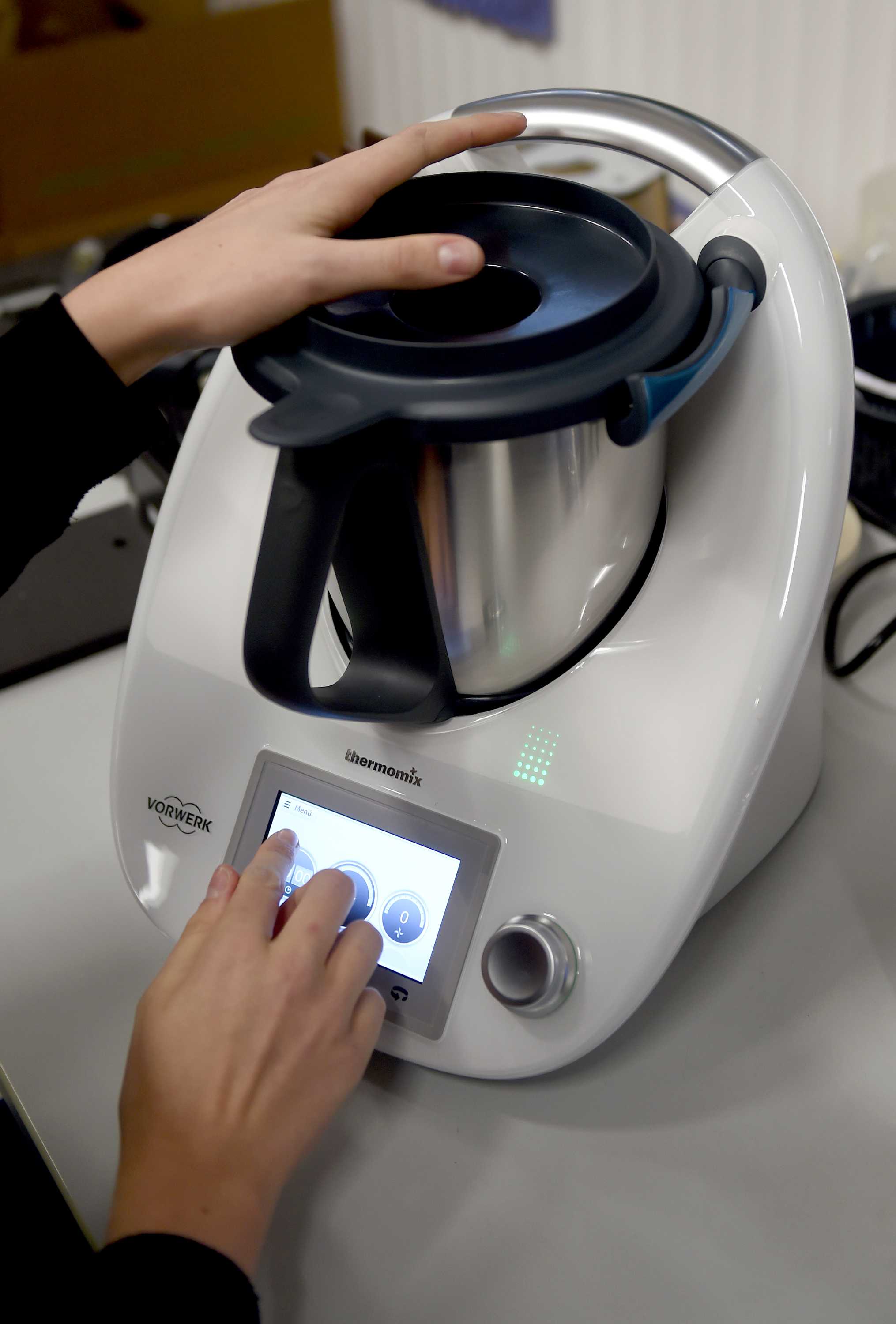 Thermomix: Queensland senator Joe Ludwig chides 'elite trendies' over ...