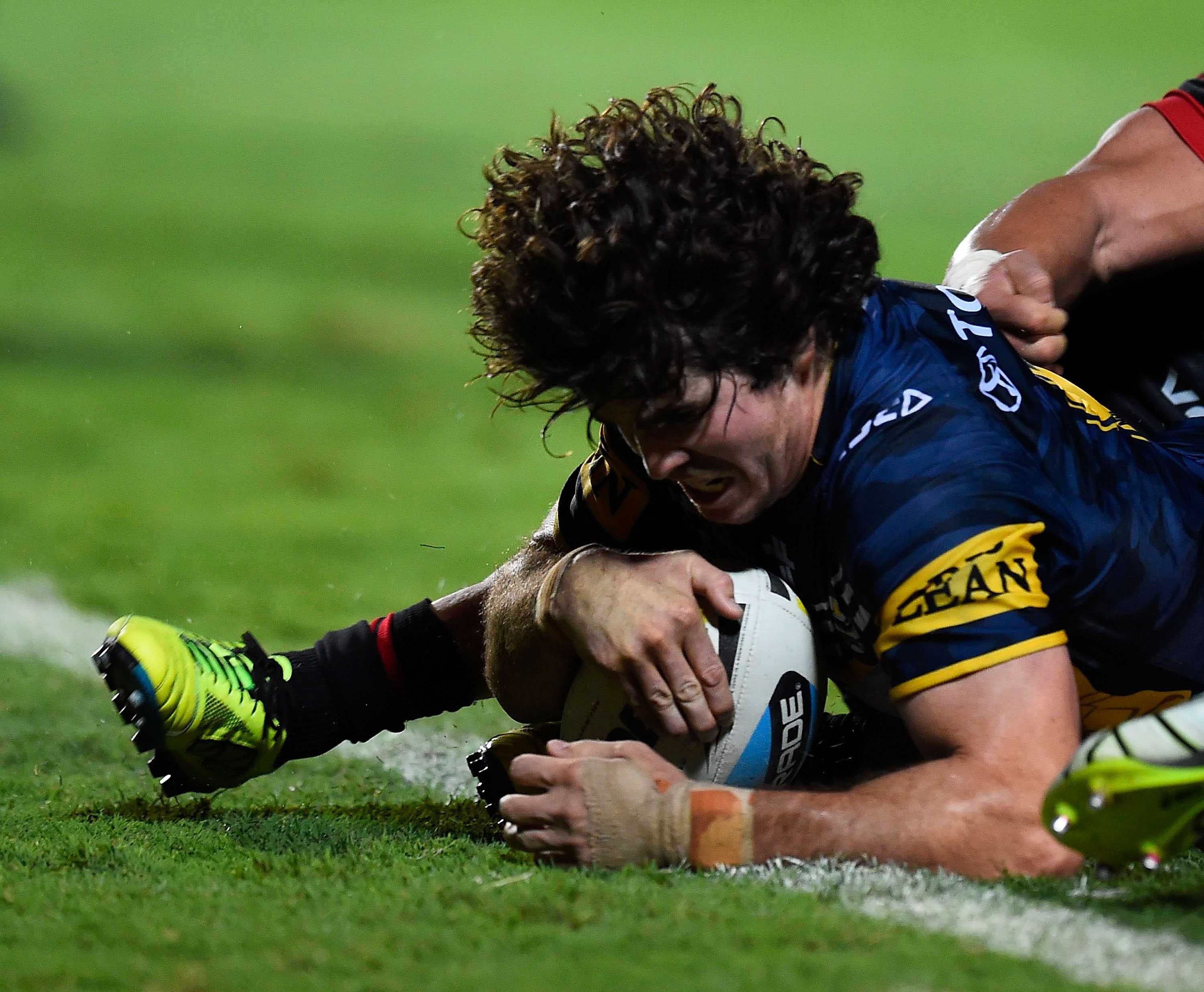 Jake Granville scores hat-trick as North Queensland beats Warriors 28 ...