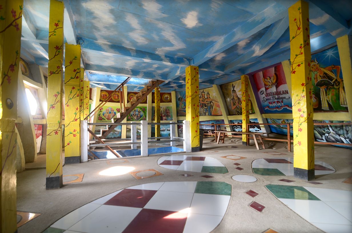 Chicken Church: Indonesia's famed building was built by a man with a ...