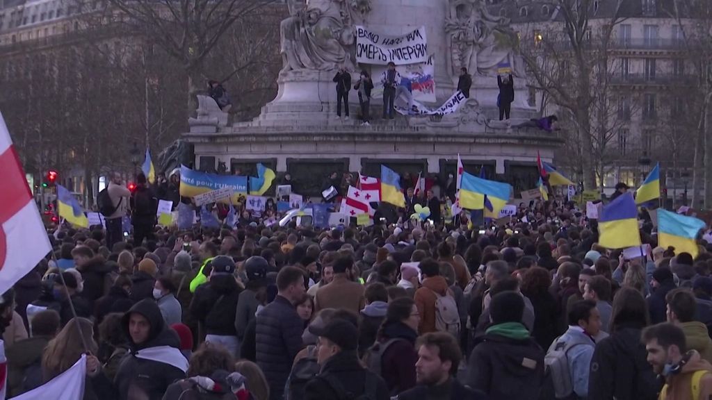 Protests against Russian invasion held across European countries. - ABC ...