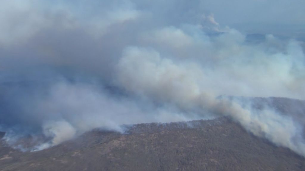 The smoke filling Queensland skies shows the size of the Tara bushfires ...