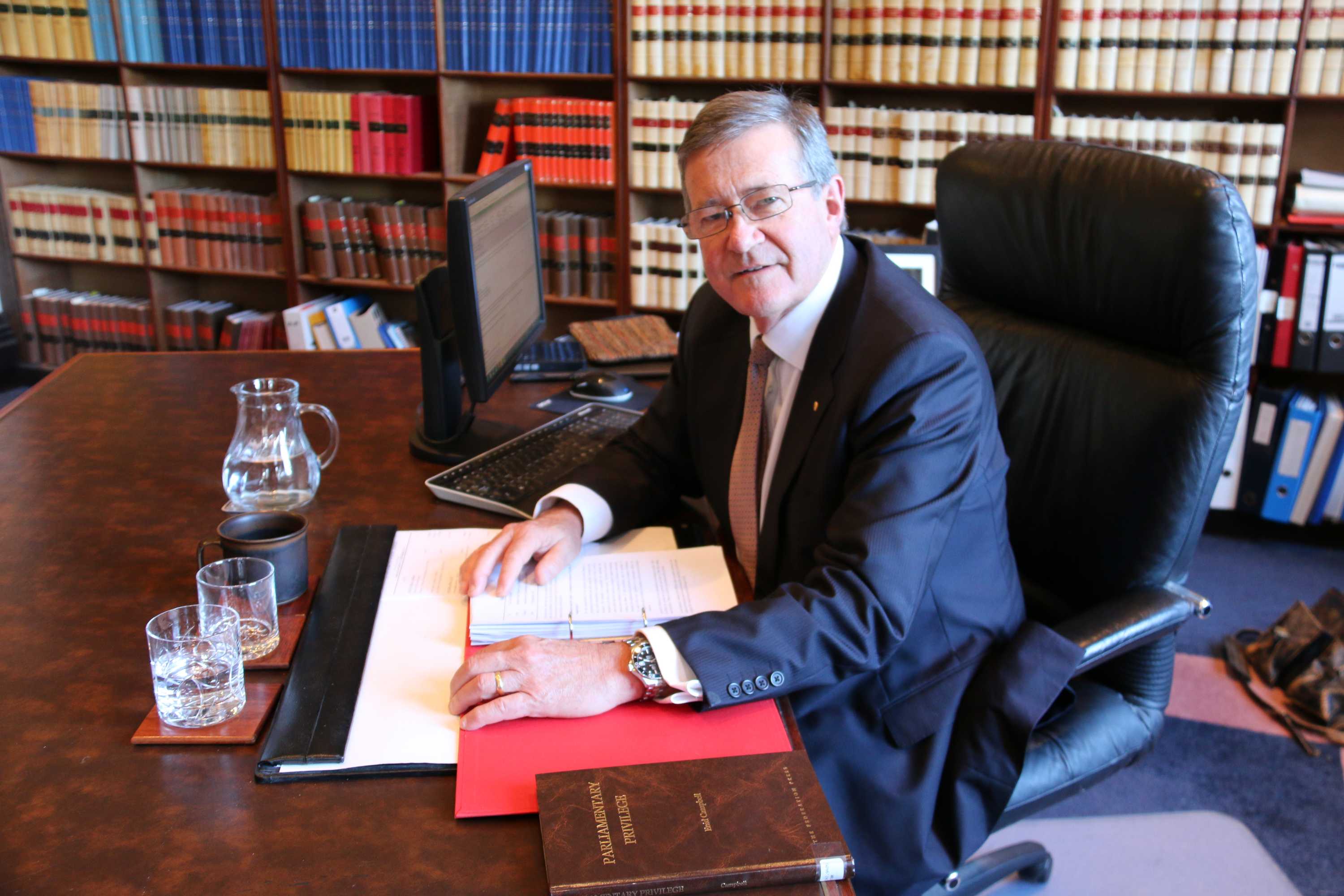 WA Chief Justice Wayne Martin announces plans to retire from top job ...