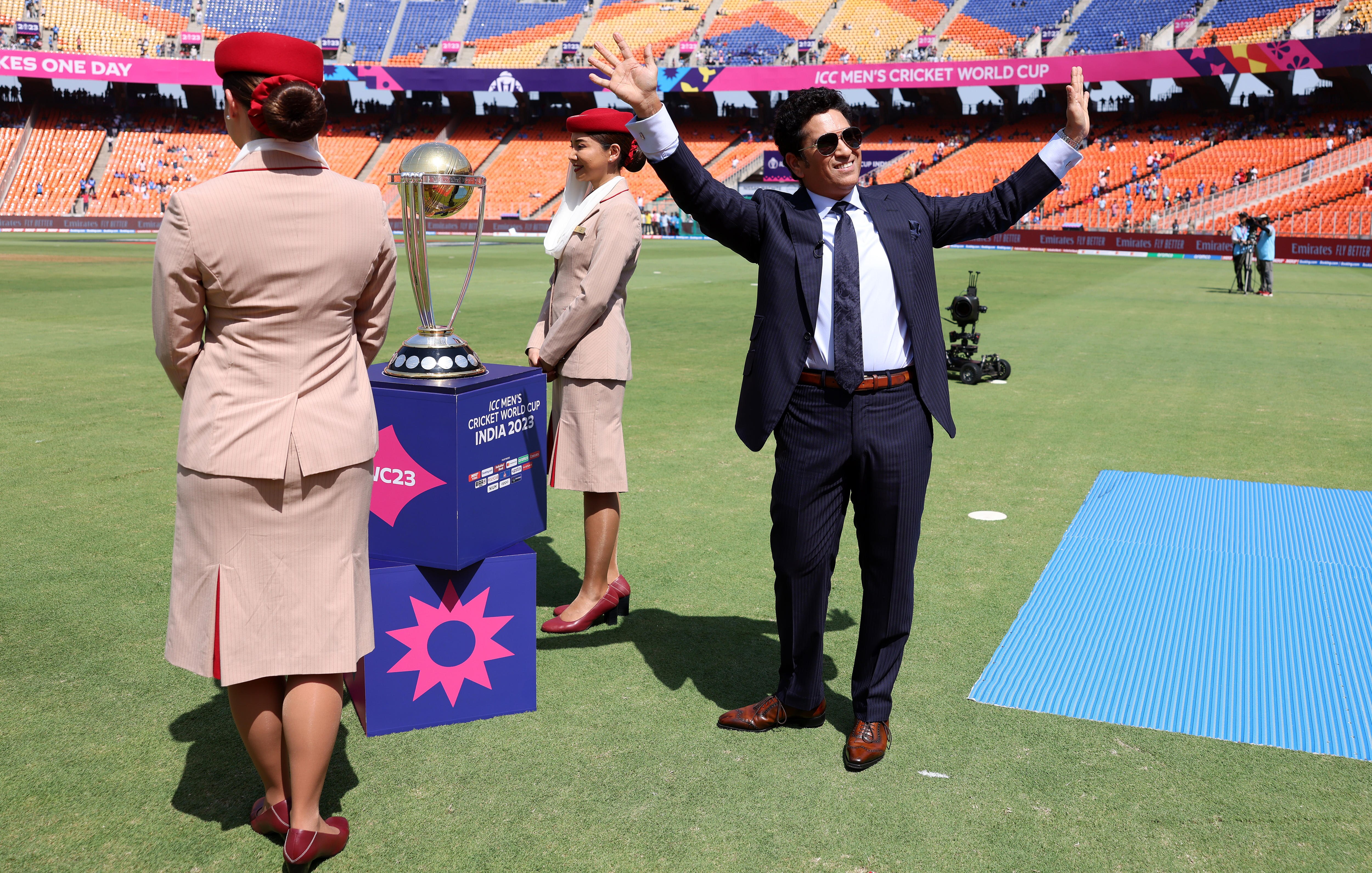 Cricket World Cup opener between New Zealand and England plays out in ...