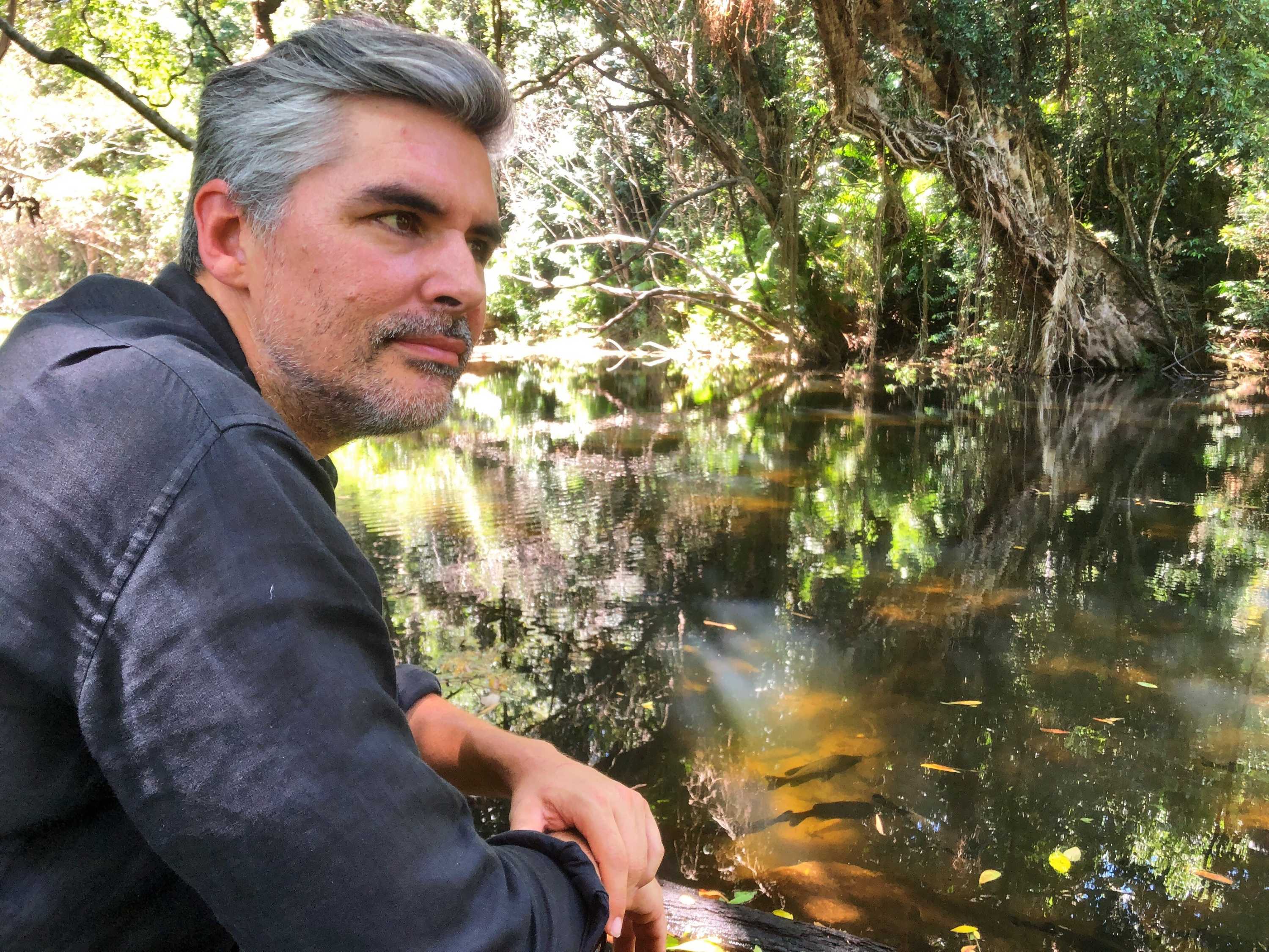 Photographer captures 'unsettling and disturbing' landscape changes ...