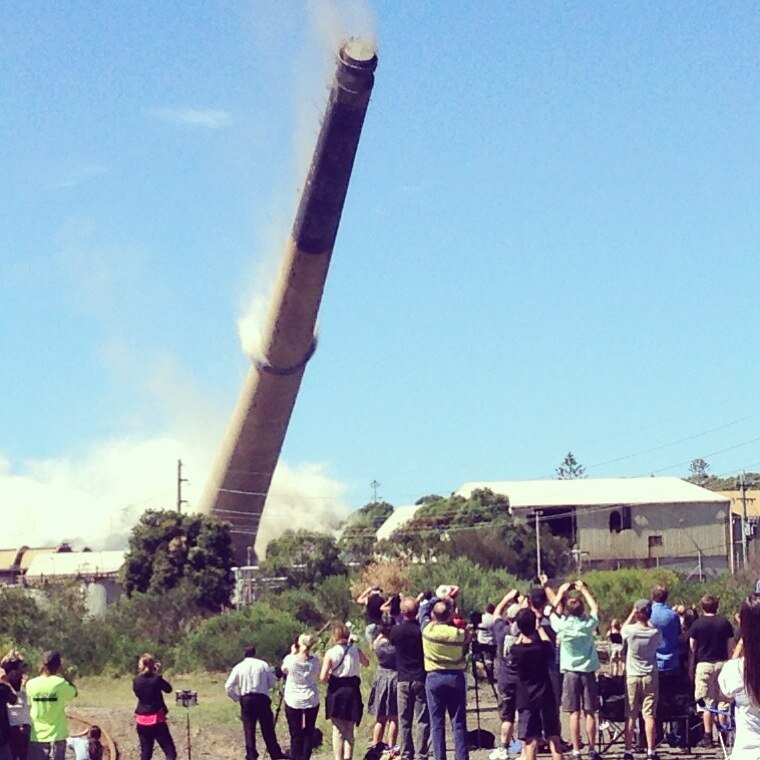 Farewell to the Port Kembla copper stack, an industrial icon - ABC News