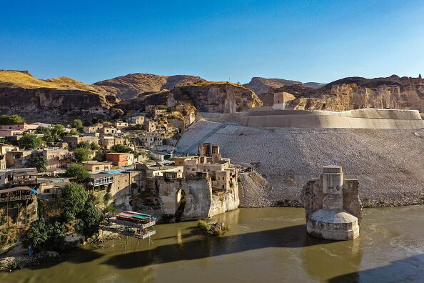 Hasankeyf: 12,000 year old town is submerged in controversial dam - ABC ...