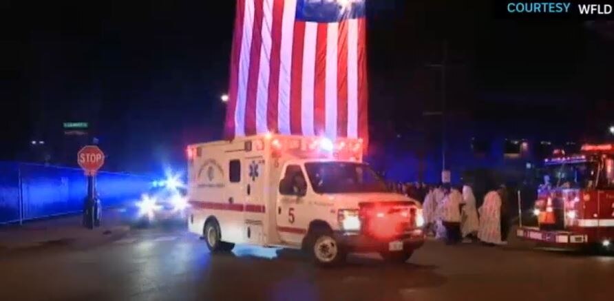 Chicago policemen hit and killed by train while chasing suspect - ABC News