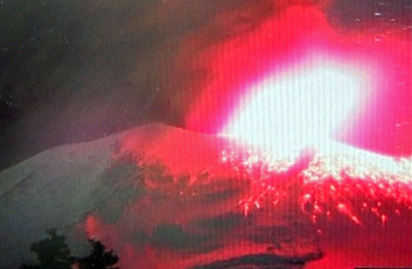 Volcano erupts: Mount Asama rains ash down on parts of Tokyo - ABC News