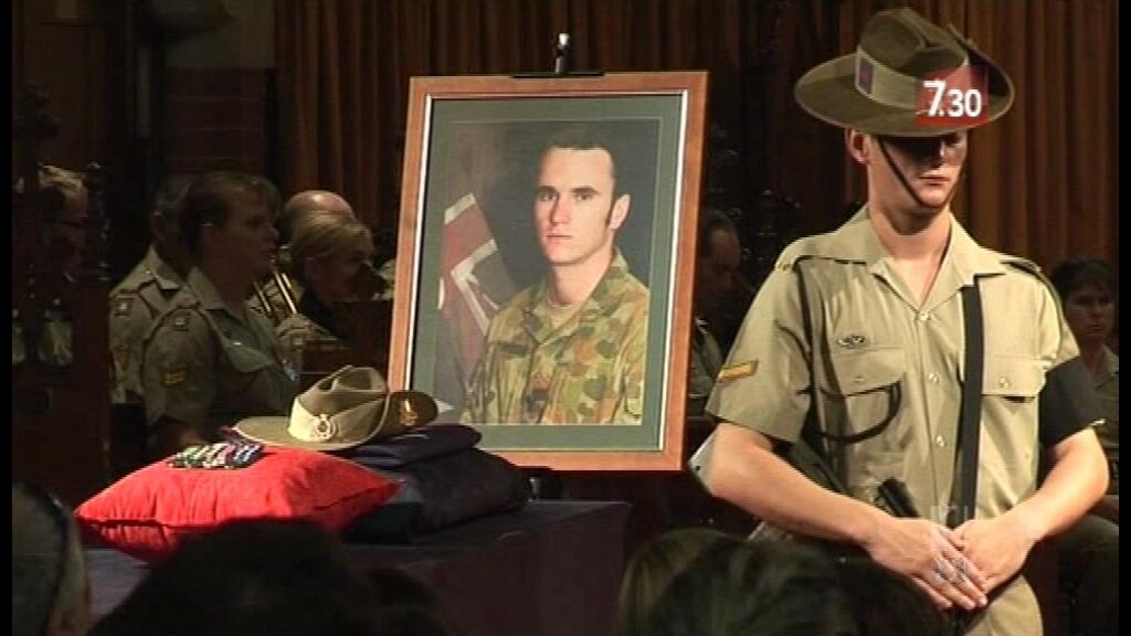 Remembrance day tribute - ABC News