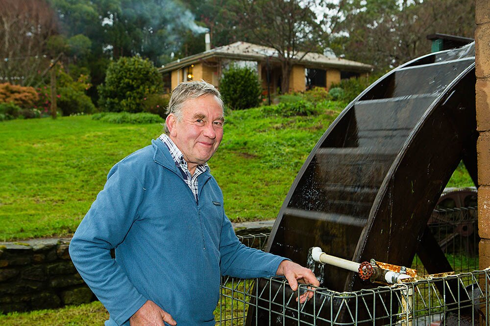 Mike Tyler's power of two: solar and hydro - ABC News