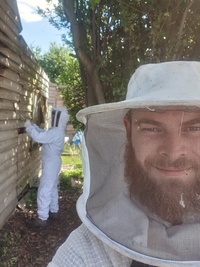 Beekeepers in Victoria kept busy with hives swarming as weather warms ...
