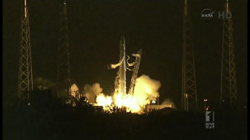 First commercial space rocket en route to ISS - ABC News