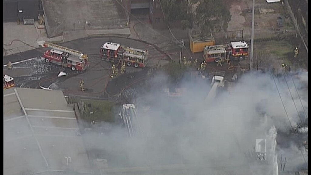 Firefighters battle suspicious fires in Melbourne - ABC News