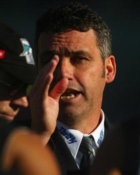 Williams signs on for two more seasons with Port - ABC News