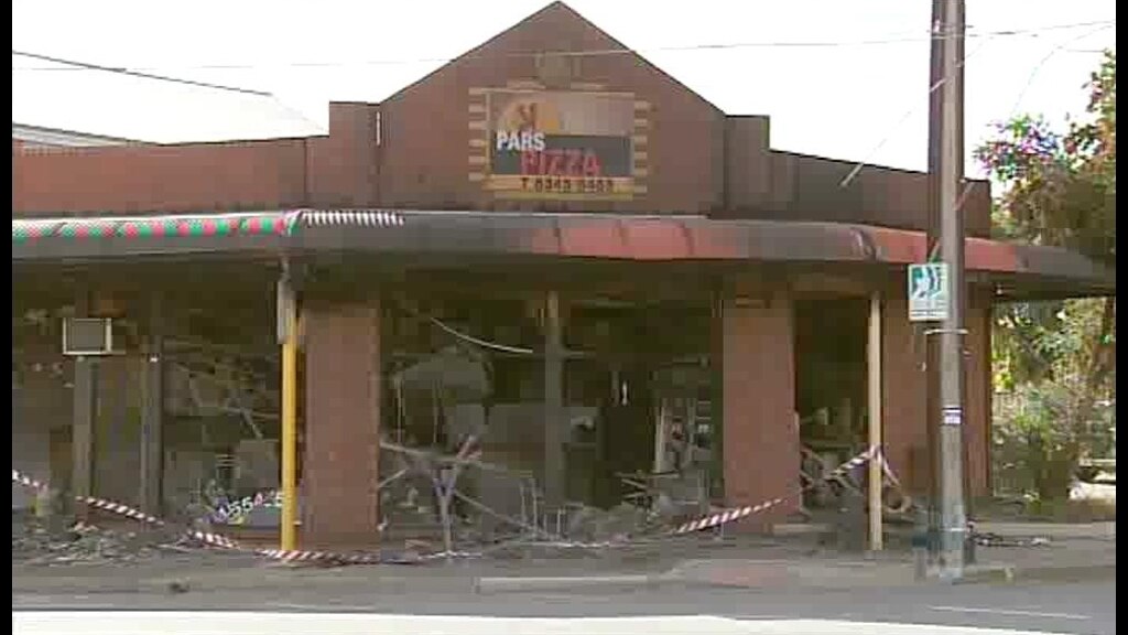 Police investigate pizza shop explosion - ABC News
