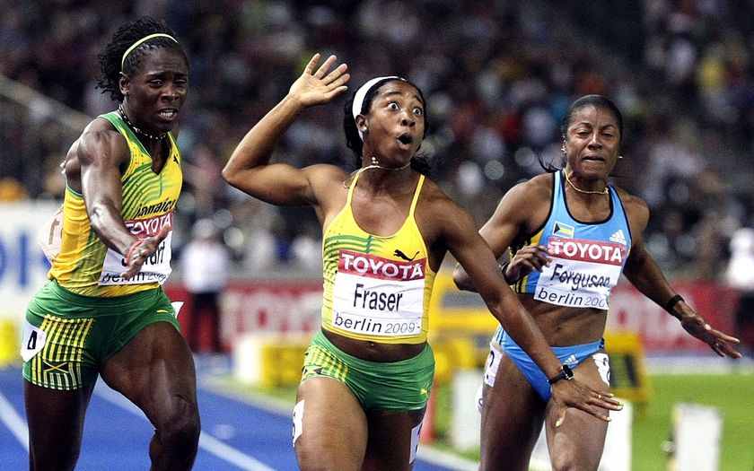 Fraser snares 100m world crown - ABC News