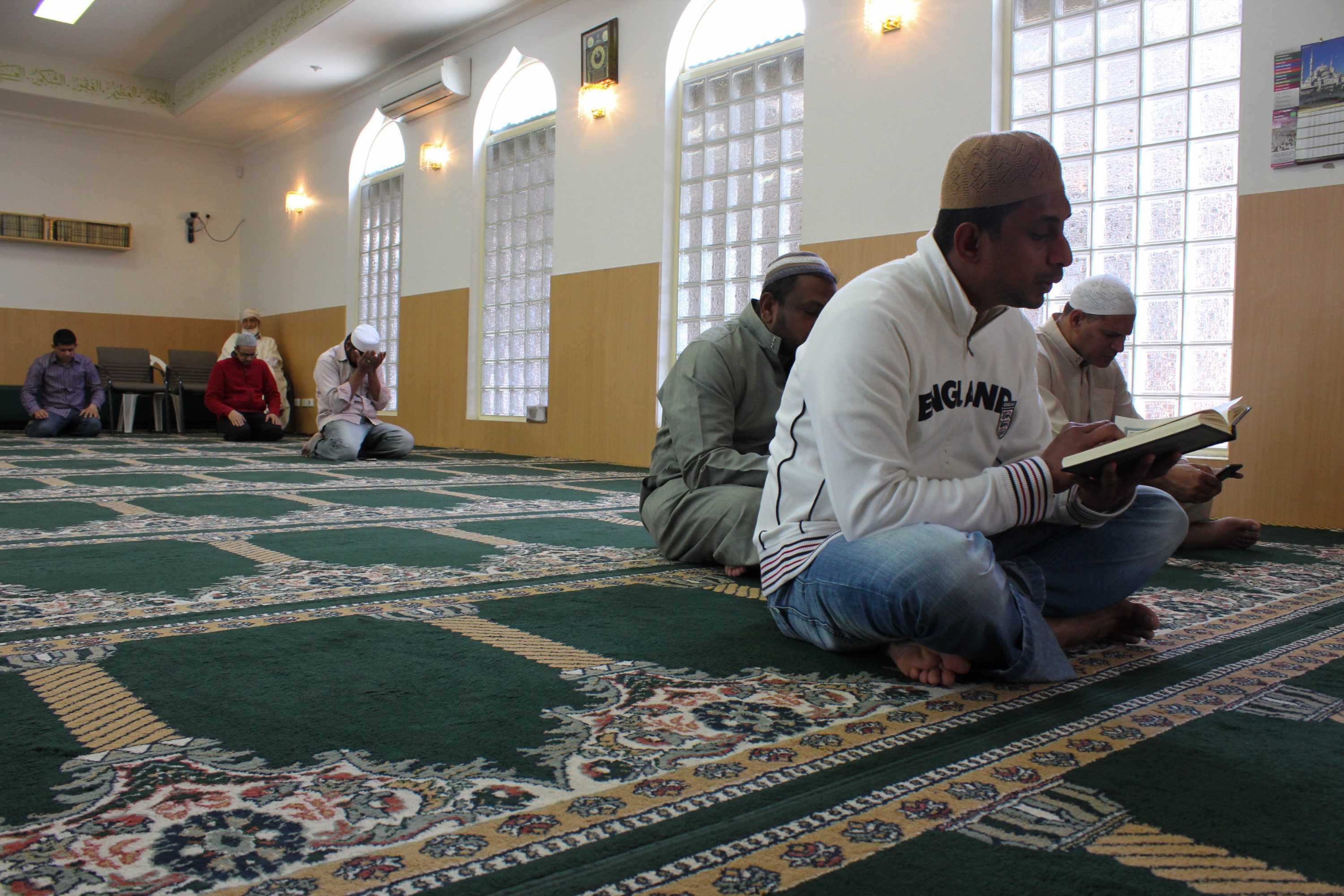 National Mosque Open Day: Public welcomed inside Melbourne mosque to ...