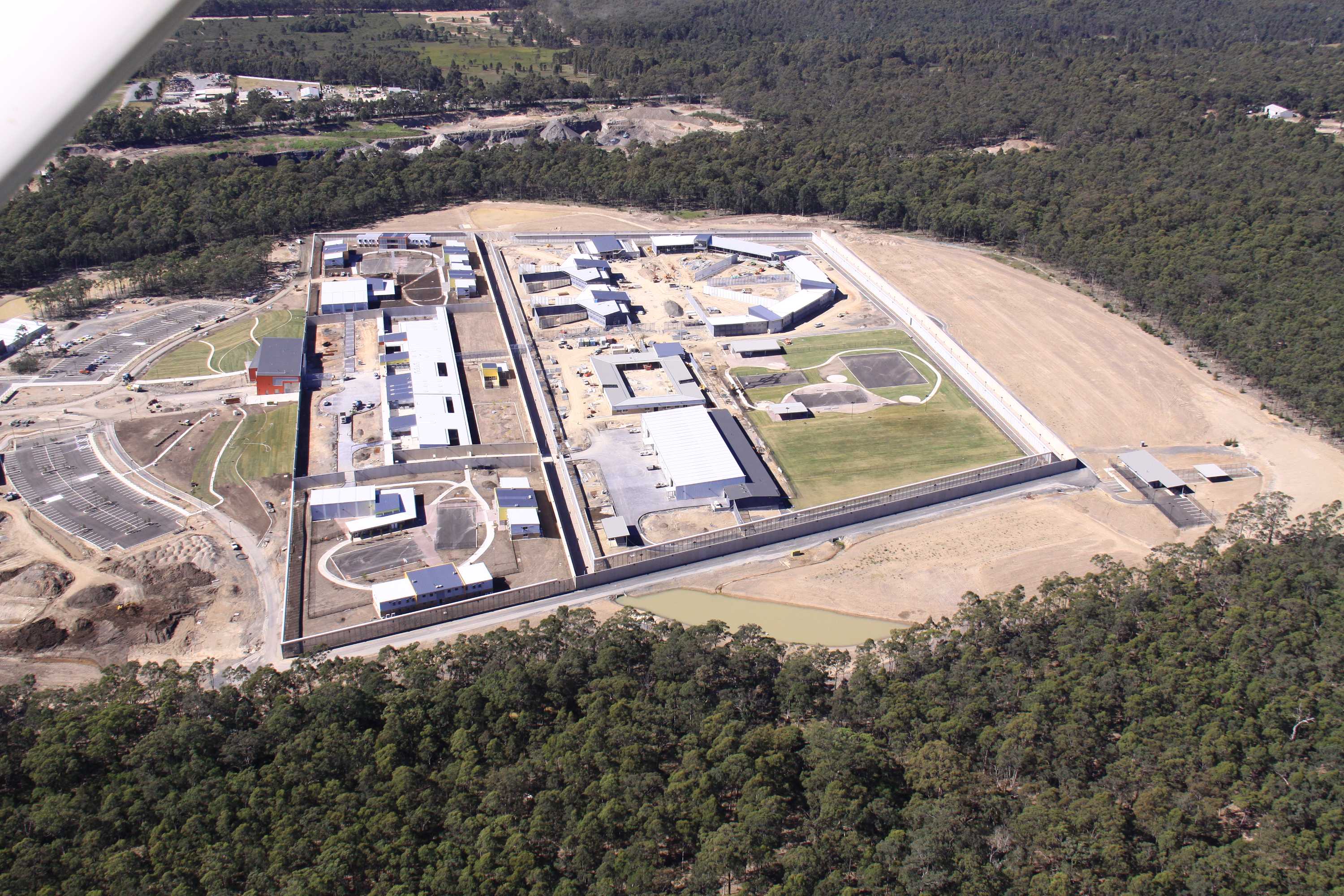 Six arrested during police operation at Nowra prison - ABC News